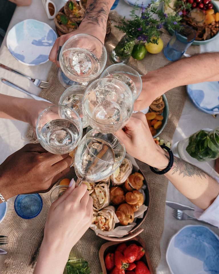 42 Fun & Productive Things to Do Instead of Watching Netflix Tonight ...